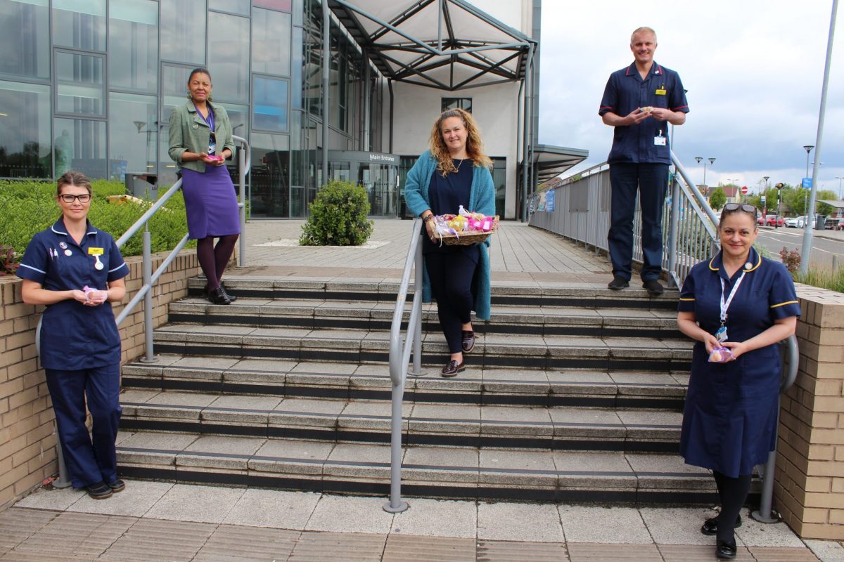 Memory Hearts to reassure patients and families - Walsall Healthcare ...