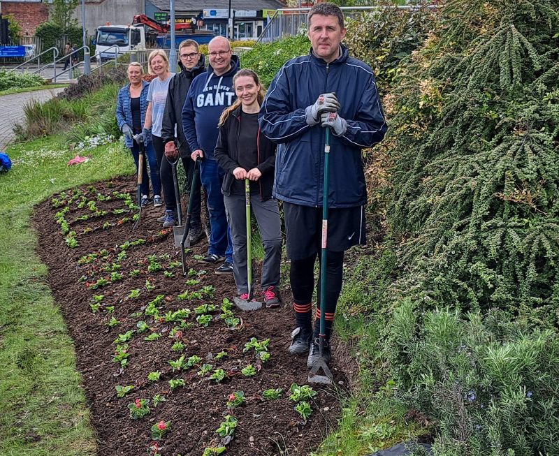 Bank on Well Wishers’ garden to bloom - Walsall Healthcare NHS Trust