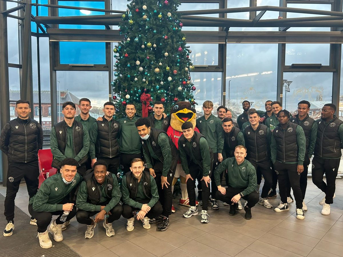 Walsall FC bring festive cheer to the Manor - Walsall Healthcare NHS Trust